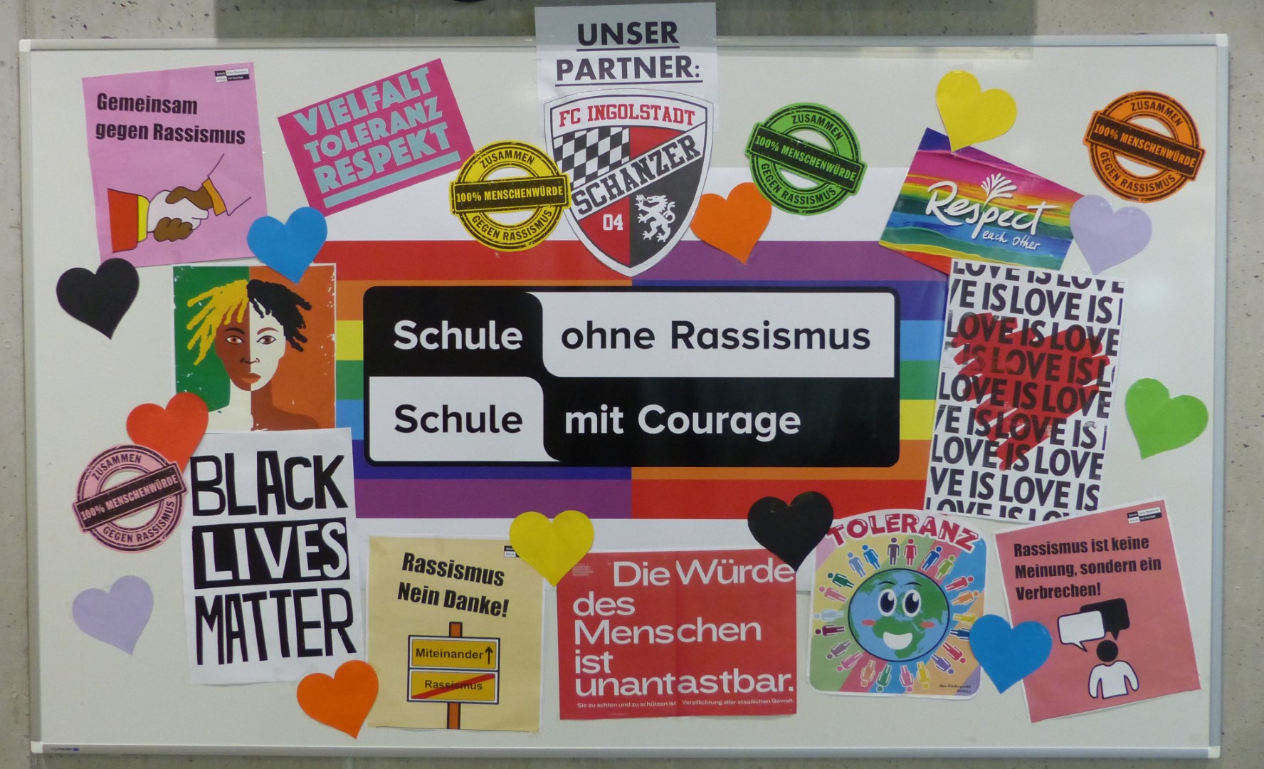 Für Vielfalt, Respekt und Toleranz – Wertecollage in der Aula – Ludwig ...